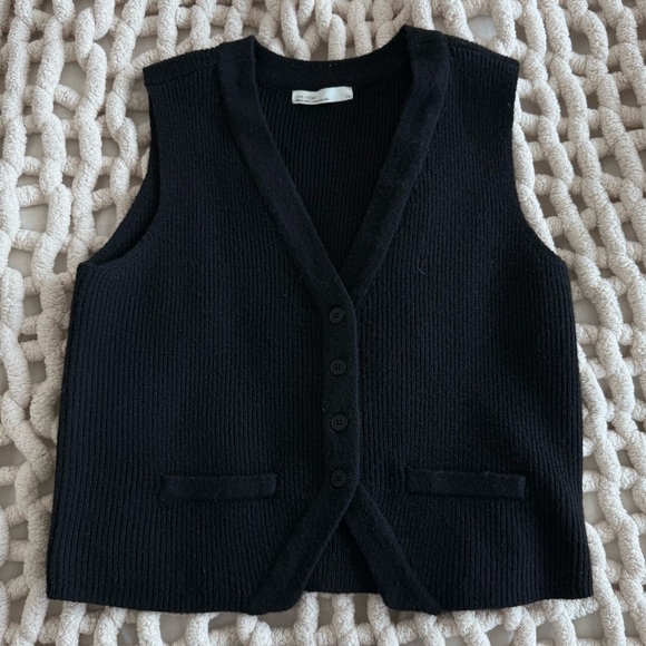 OAK + FORT | Tops | Oak And Fort Knit Vest | Poshmark